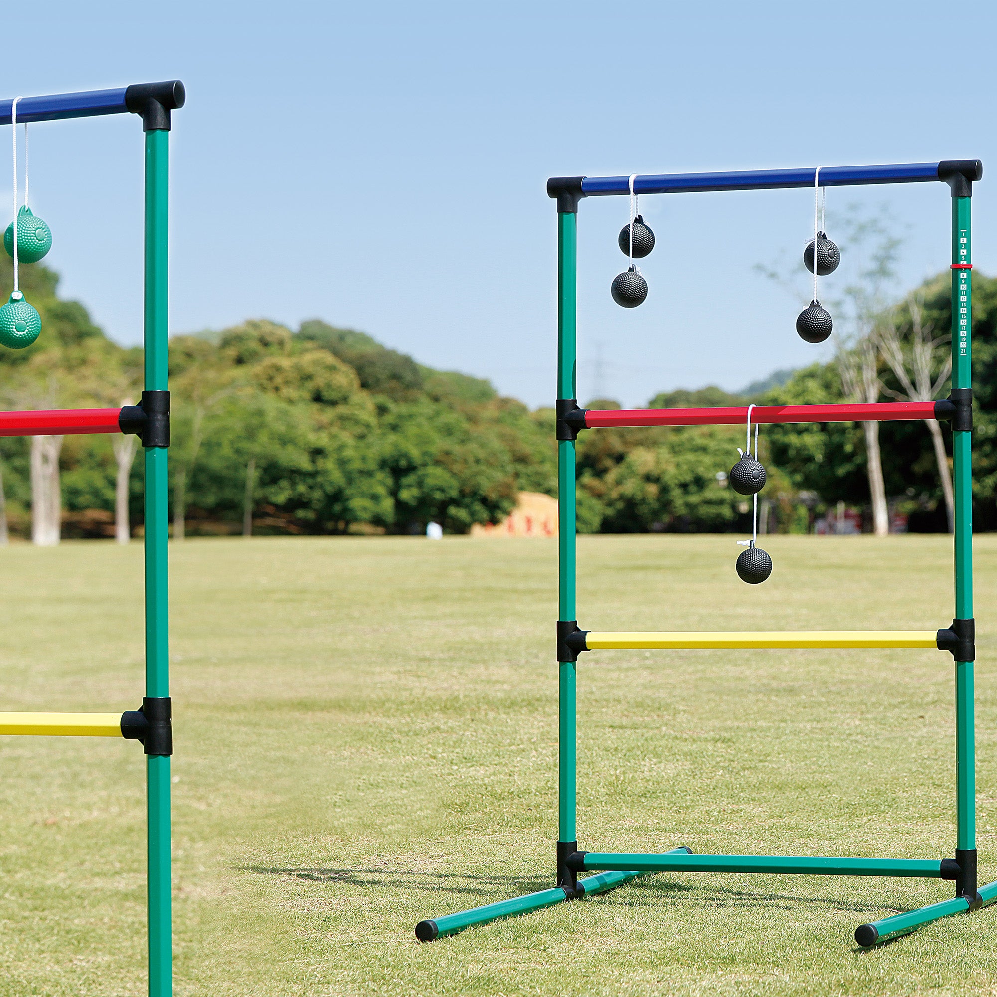 Ladder Toss Game – Giant Tiger