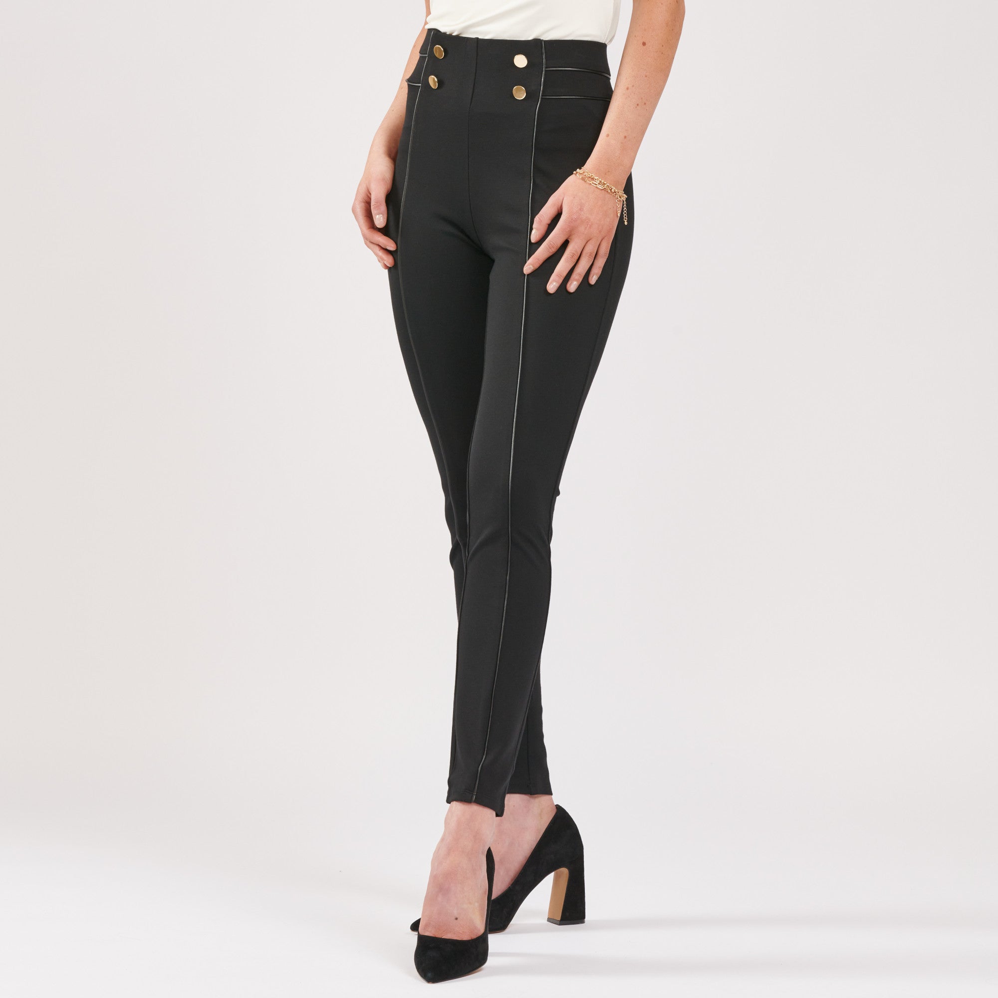 Women's Solid Black Pull-On Pants – Giant Tiger